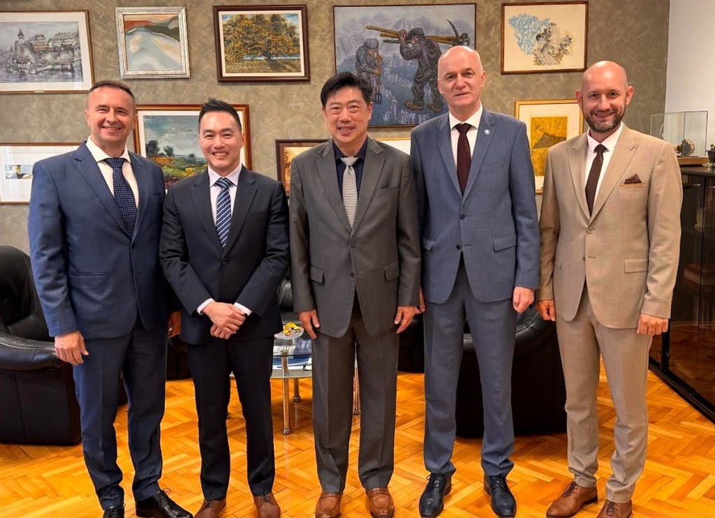 Rector Gajanin meets the Singapore delegation | UNIBL